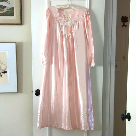 Aria | Intimates & Sleepwear | Aria Vintage Nwt Modest Nightgown Maxi ...